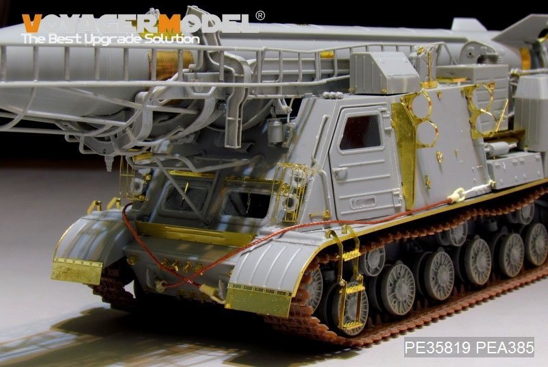 Voyager Model PE35819 Modern Russian 2P19 Laucher w R-17 Missile Basic ...
