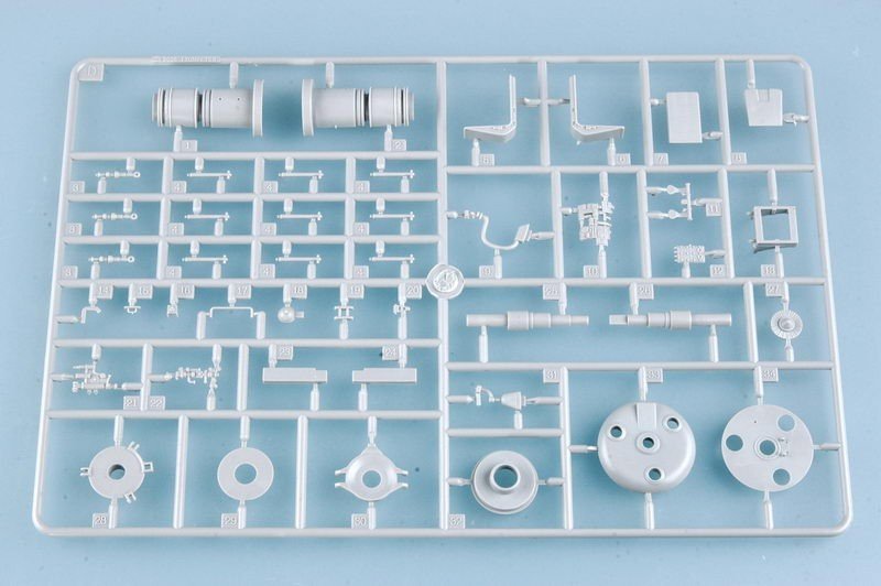 Trumpeter 05105 CH-47D CHINOOK (1:35) - 1:35 - Helicopters