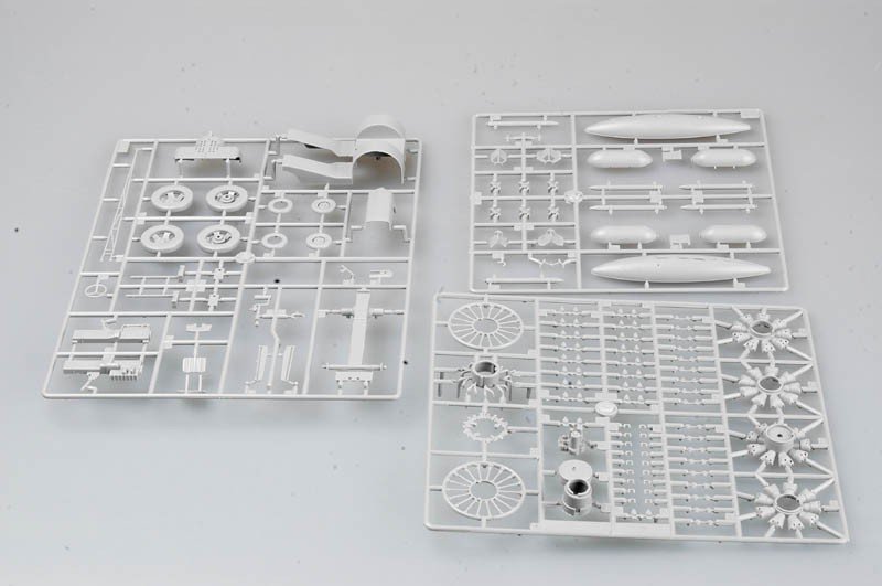 Trumpeter 02257 Grumman F6F-5 Hellcat (1:32) - 1:32 - Military Aircraft