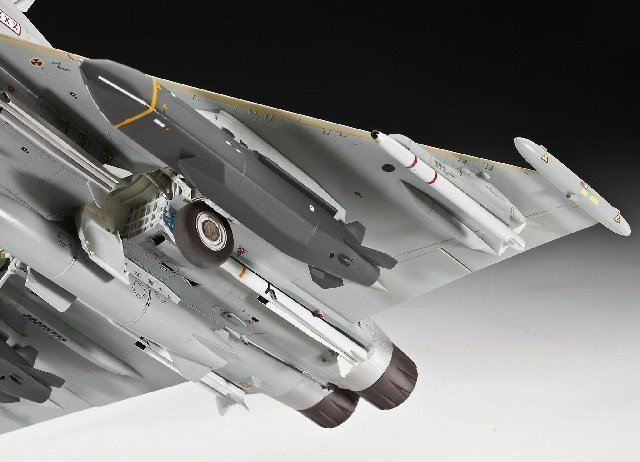 Revell 1:48 Eurofighter Typhoon (04689)