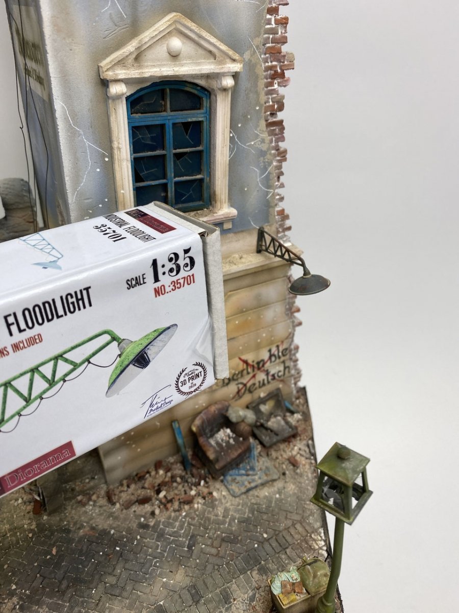 RT-Diorama 35025 Diorama-Base: German Town House 1 35 - Scenerie ...