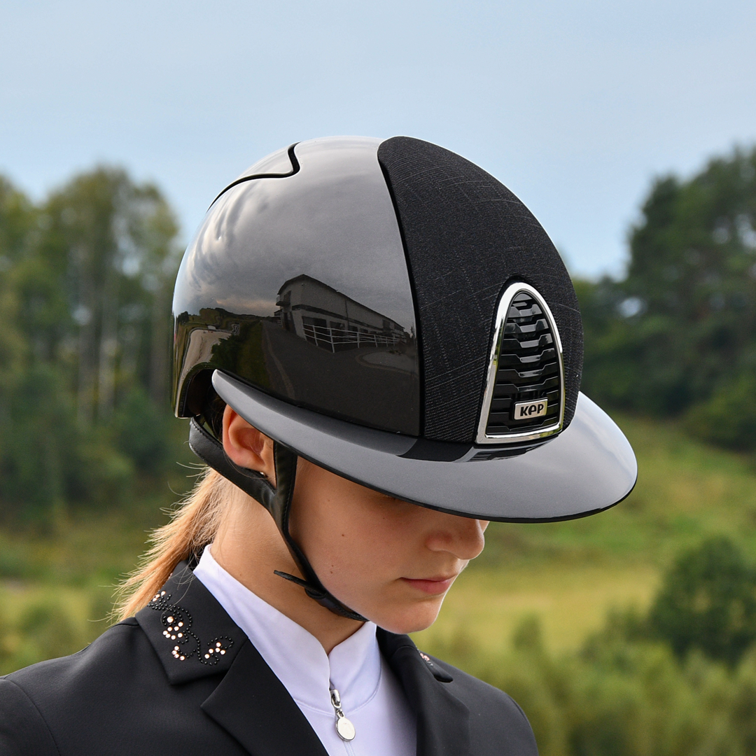 KEP ITALIA CROMO 2.0 SHINE BLACK Kask jeździecki SZEROKI DASZEK - KASKI ...